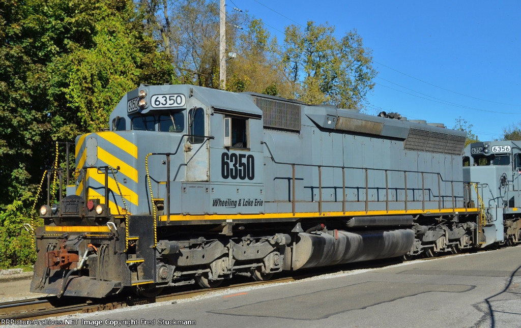 WE 6350 arrives at Summit St.